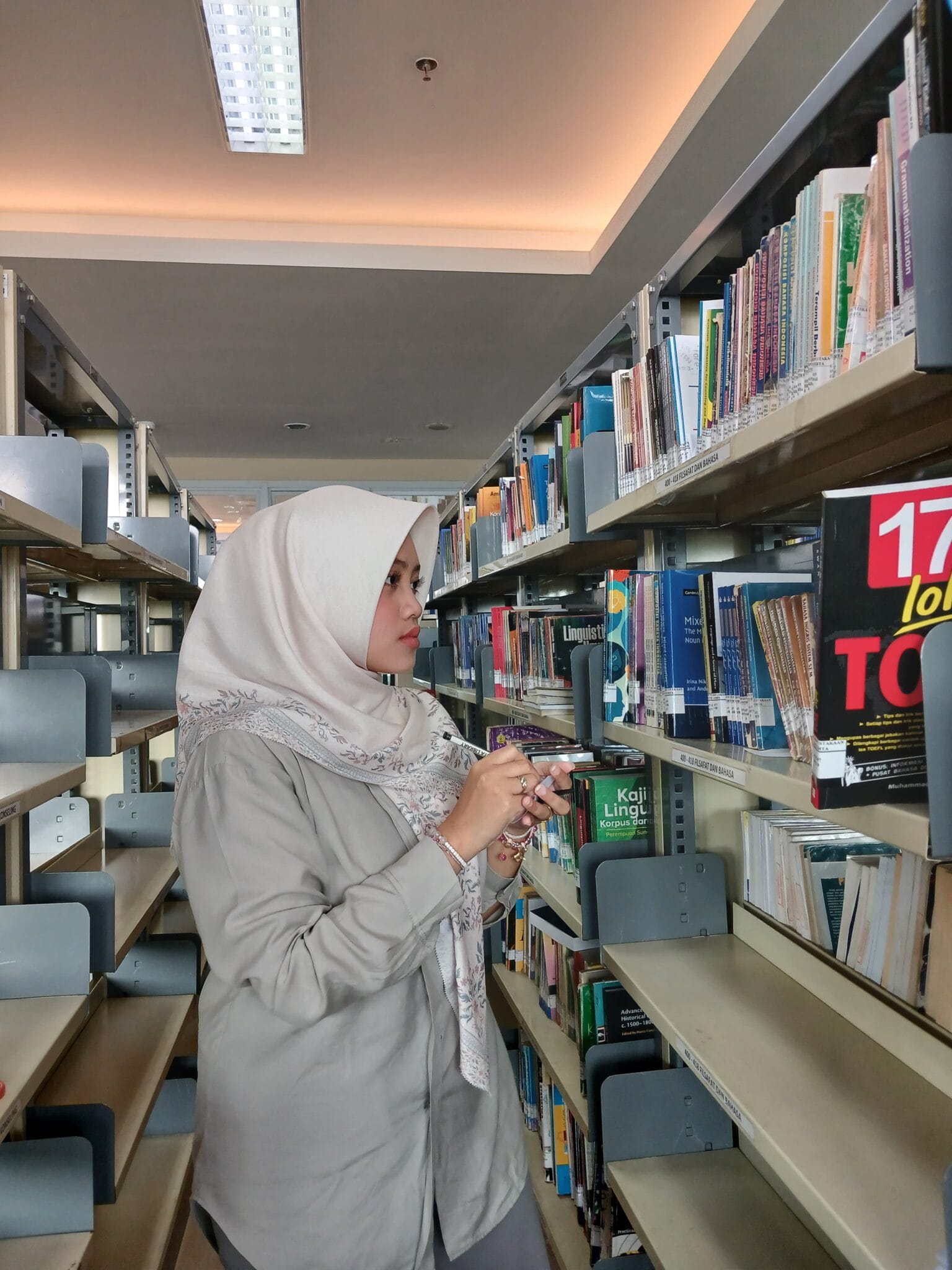 Inspiring! Fuda Islamic Library and Information Science Student at UIN SMH Banten Fills Holidays ...